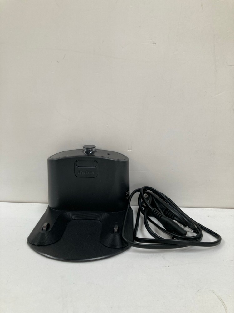 John Pye Auctions - IROBOT ROOMBA 692 ROBOT HOOVER WITH WI-FI ...
