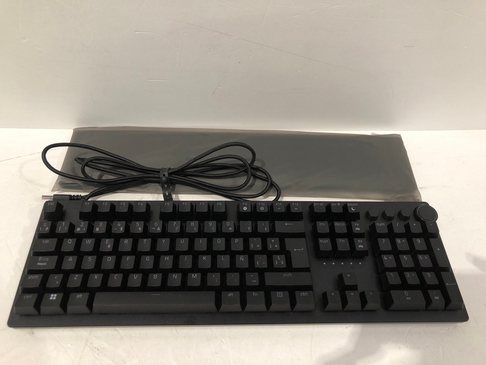 John Pye Auctions - RAZER HUNTSMAN V2 (PURPLE SWITCH) - VIRTUALLY ...