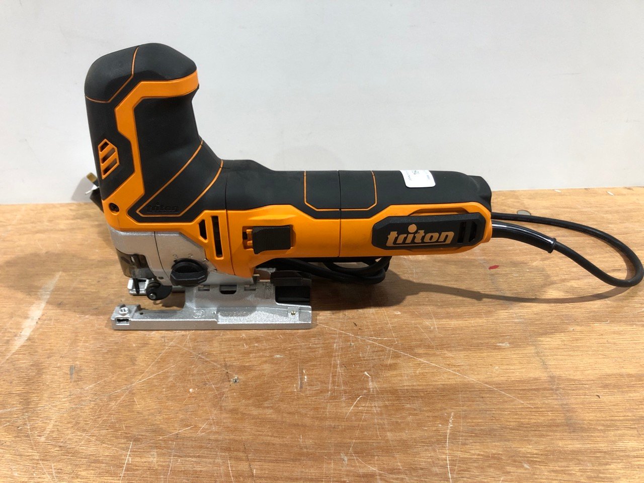 John Pye Auctions - TRITON TJS001 PENDULUM ACTION JIGSAW