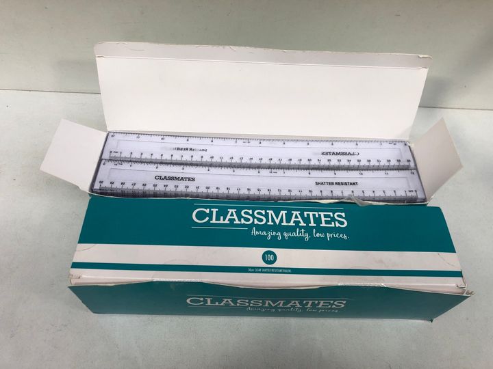 John Pye Auctions - 2 X BOXES OF CLASSMATES 30CM CLEAR SHATTER ...