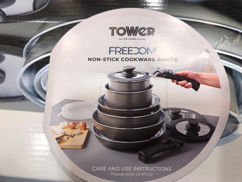 John Pye Auctions - TOWER FREEDOM 13 PIECE NON-STICK COOKWARE SET ...