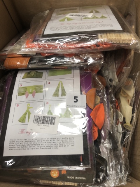 John Pye Auctions - 20 X AOWEI HALLOWEEN DECORATIONS BALLOON KIT ...