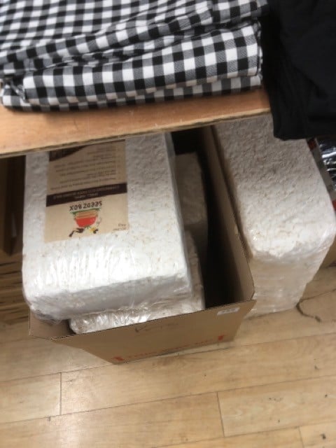 John Pye Auctions - 6 X SEEDZ BOX - SMALL ANIMAL COMPRESSED ECO PAPER ...