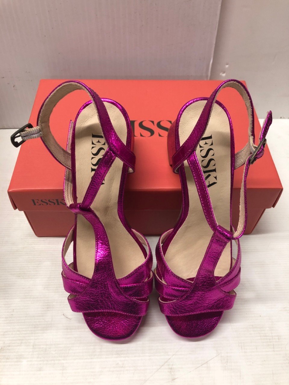 John Pye Auctions - 4X ASSORTED DESIGNER FOOTWEAR TO INCLUDE ESSKA PINK ...
