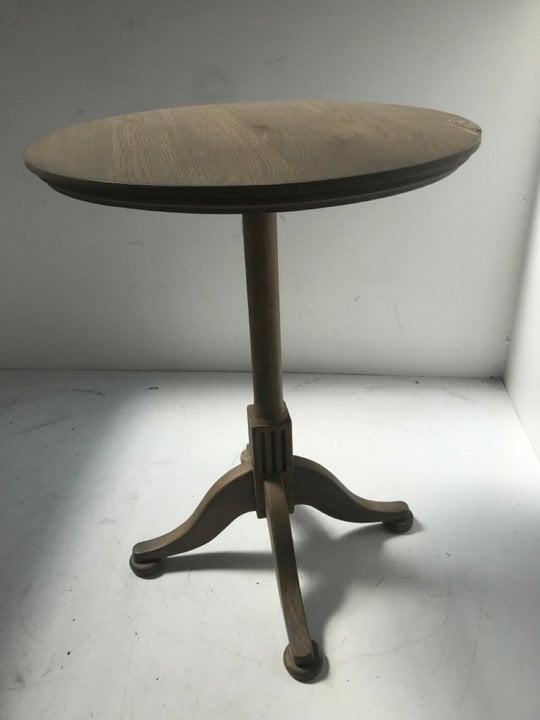 John Pye Auctions - JOHN LEWIS AND PARTNERS CLEMENCE PEDESTAL SIDE ...